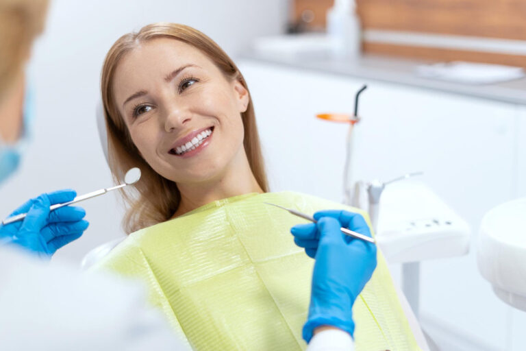 What to Expect During Tooth Extraction - Flash Cure Med
